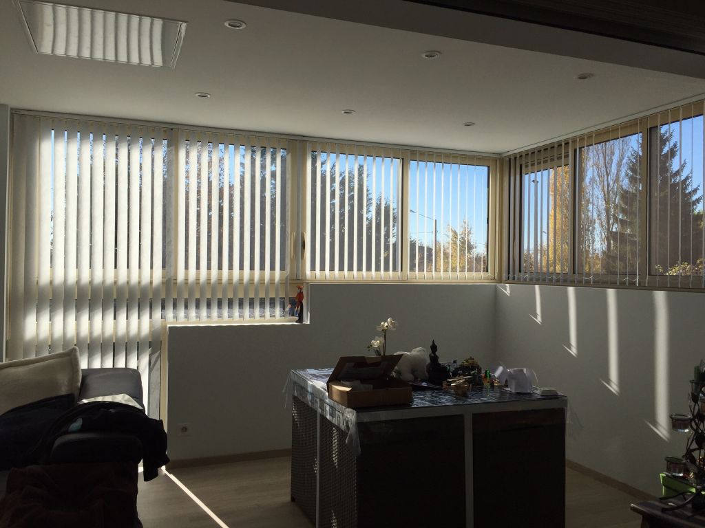 Store à Bandes Verticales – Ederki Stores